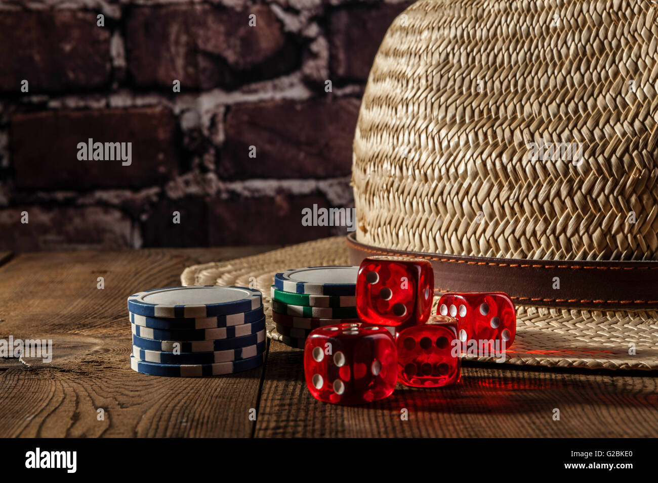 Hand with dice hi-res stock photography and images - Alamy