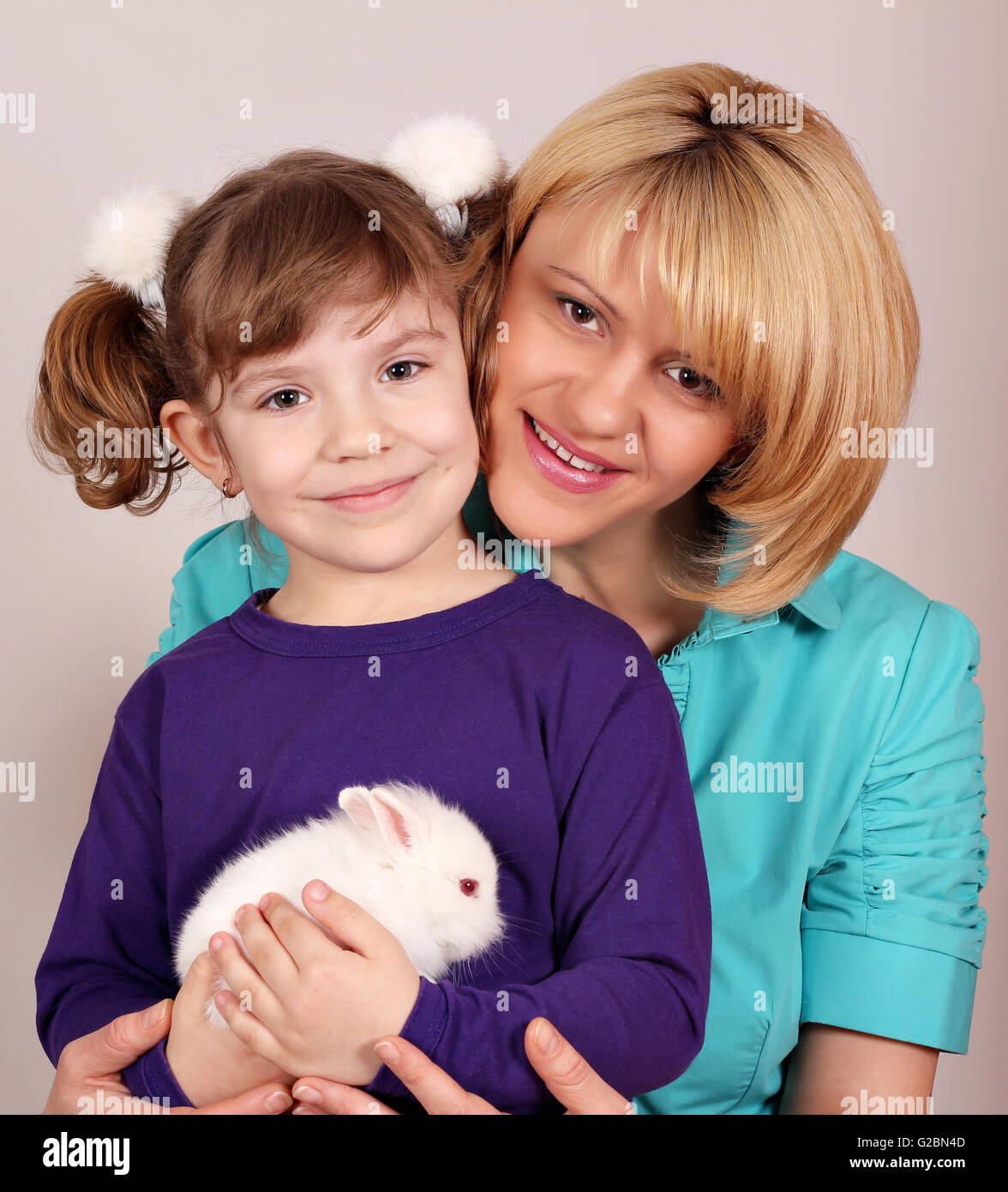 Dwarf white bunny hi-res stock photography and images - Alamy