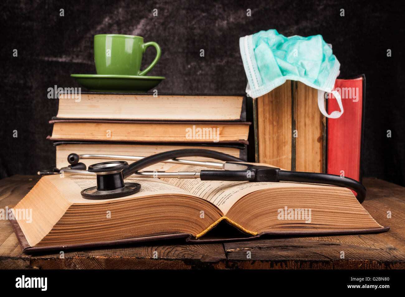 Stethoscope book medical hi-res stock photography and images - Alamy