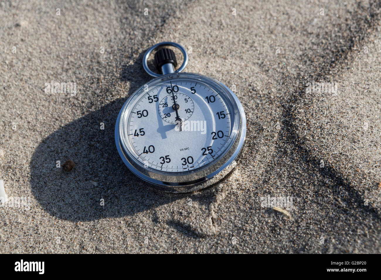 Sand stopwatch hi-res stock photography and images - Alamy