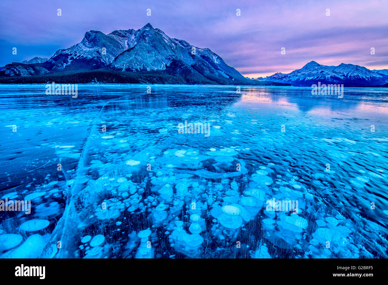 Abraham Lake Wallpaper