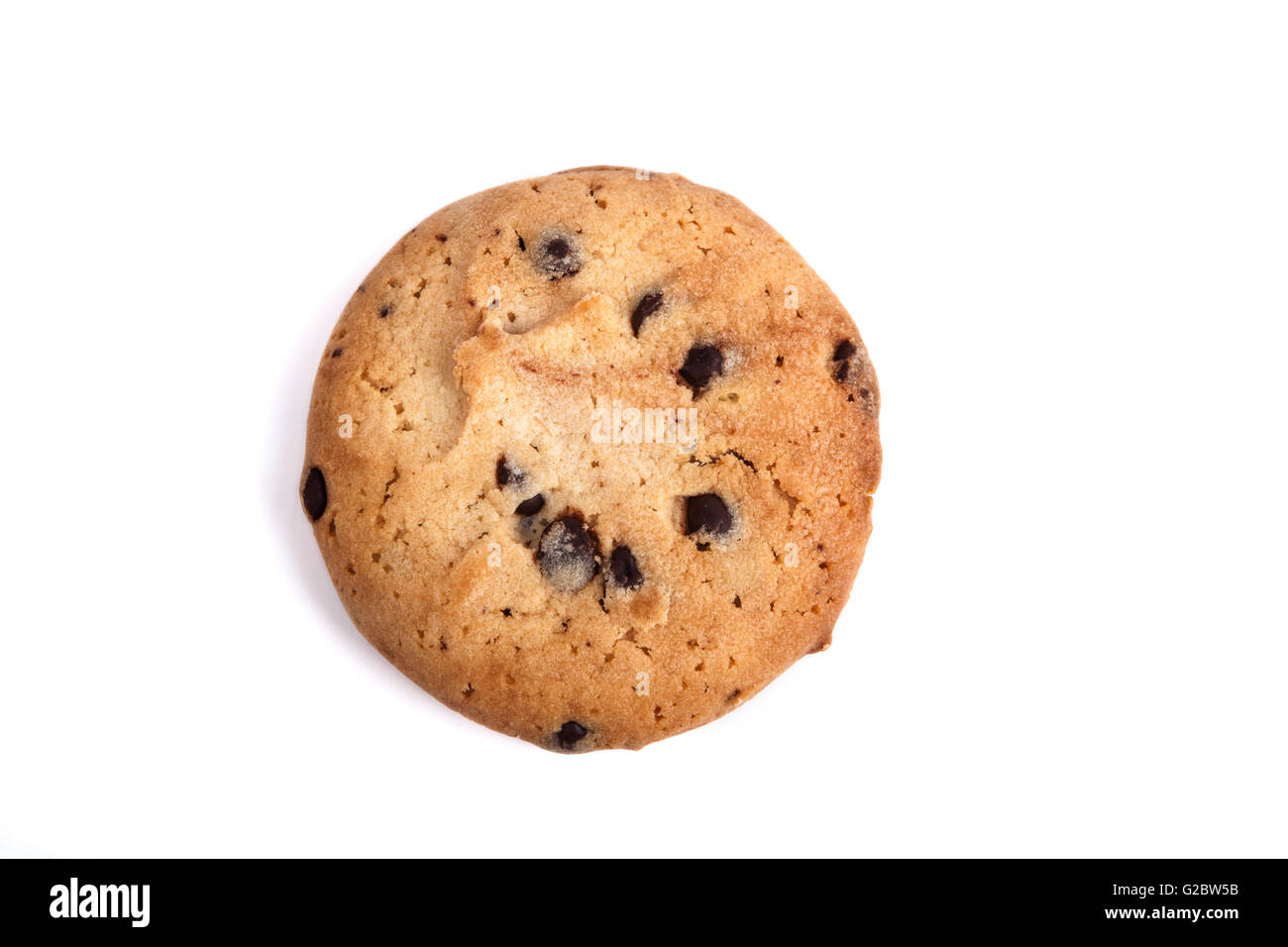 single chocolate chip cookie isolated on white Stock Photo - Alamy