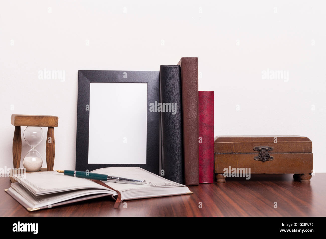 Fountain of knowledge hi-res stock photography and images - Alamy