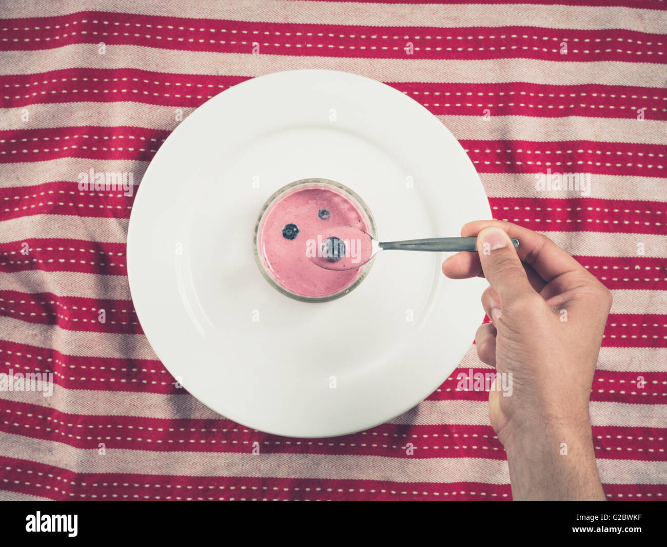 Hand scooping hi-res stock photography and images - Alamy