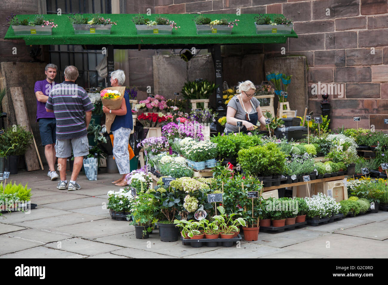Flower Stall selling flowers in Manchester, UK Stock Photo - Alamy
