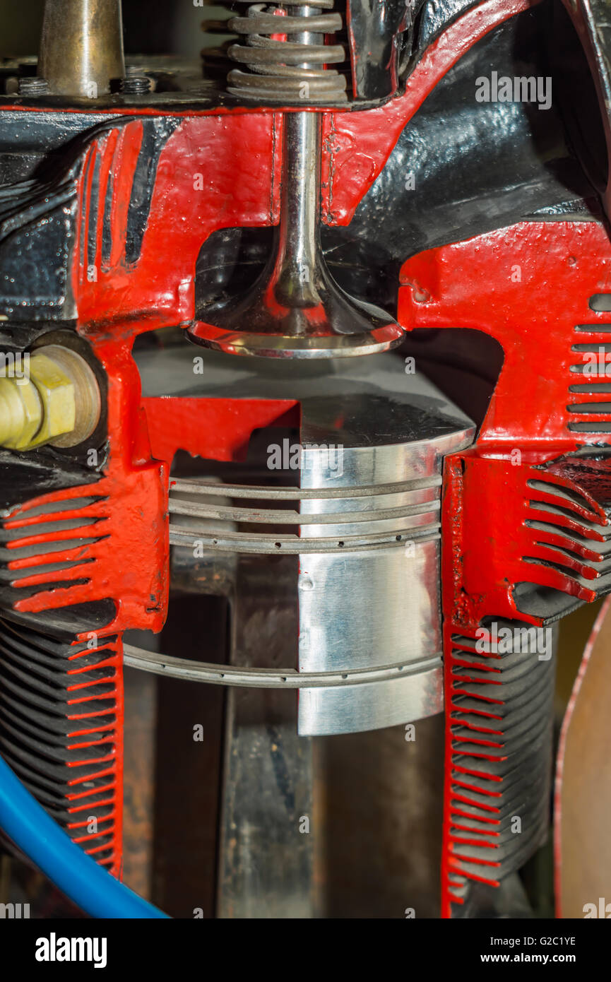 Engine piston cross section hi-res stock photography and images - Alamy