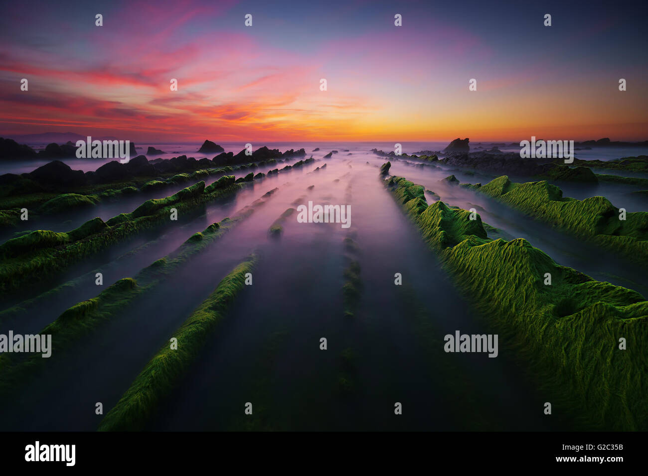 Barrika flysch hi-res stock photography and images - Alamy