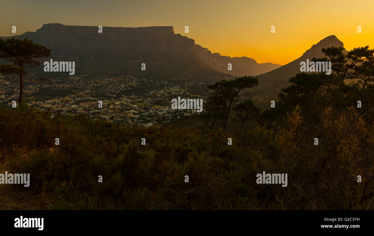 Table Mountain At Sunset Stock Photo - Alamy