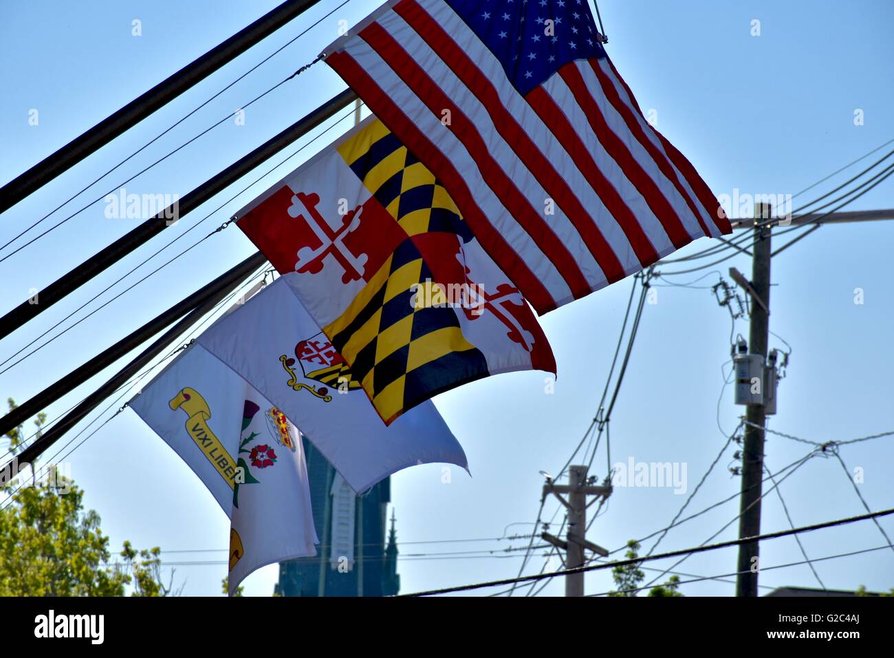 Hanging american flags hi-res stock photography and images - Alamy