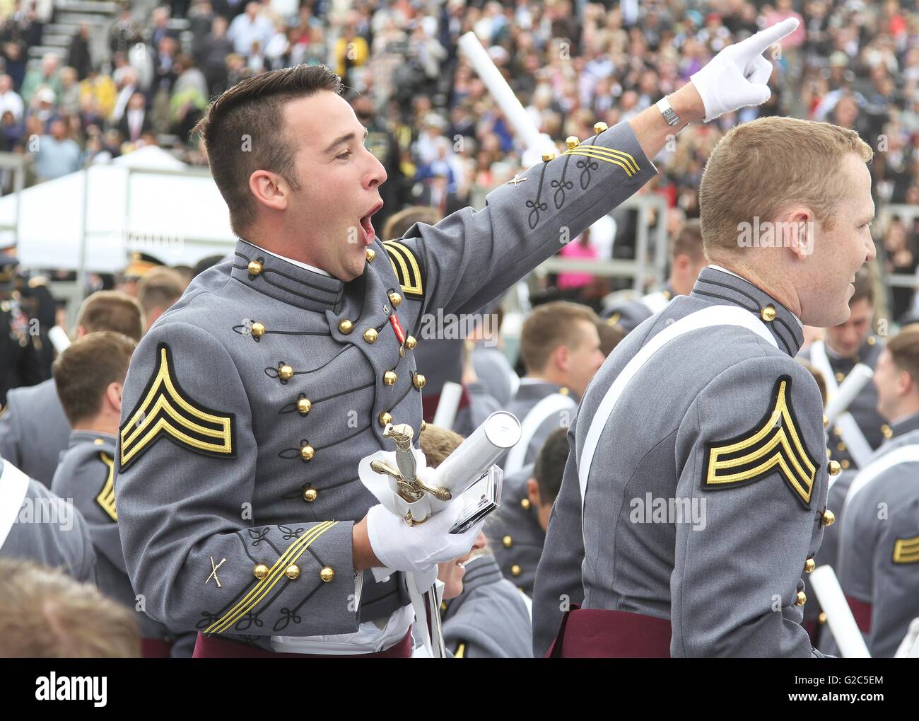 Graduation oath cheer hi-res stock photography and images - Alamy