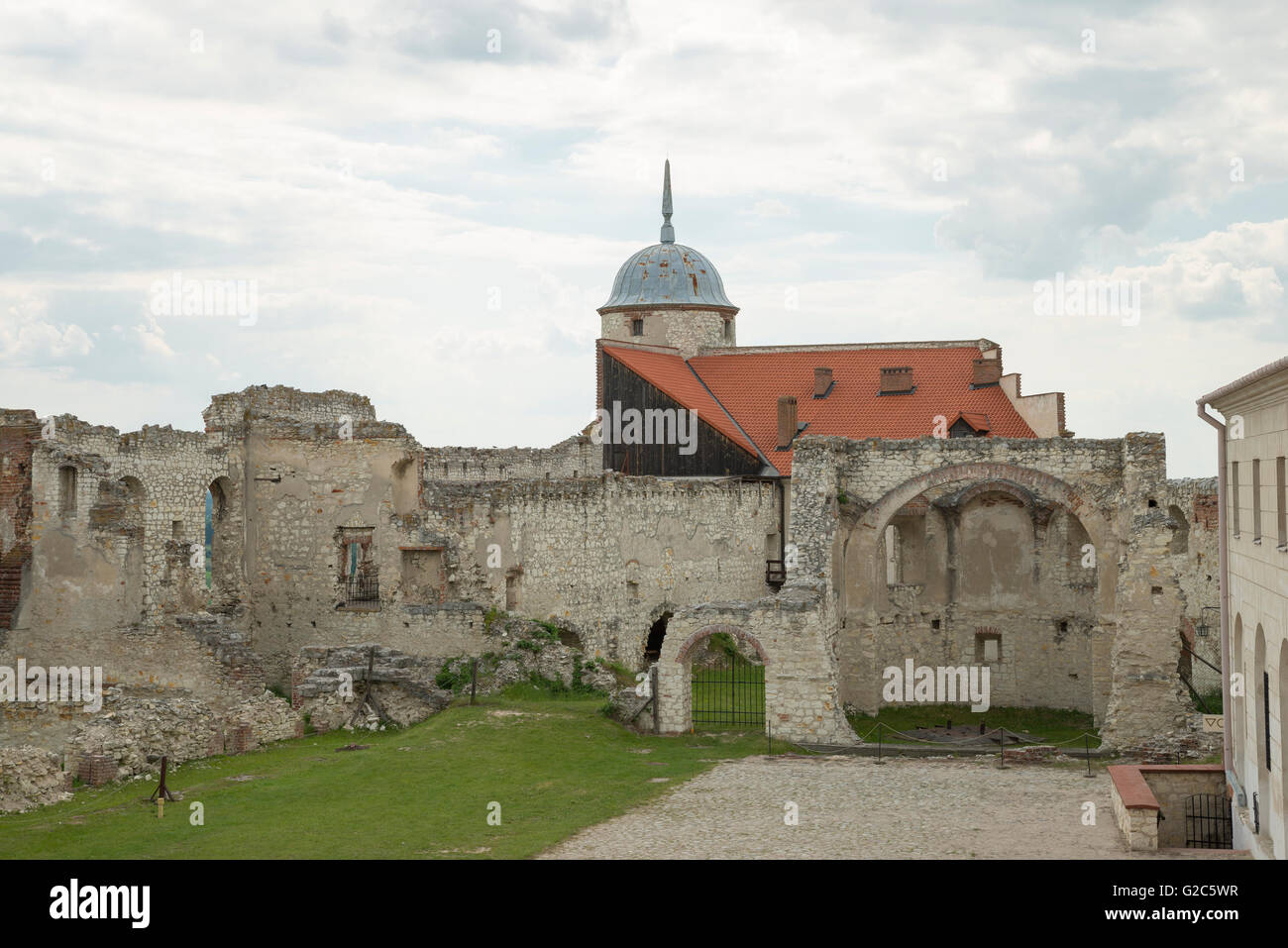 Castle in Janowiec, Poland Stock Photo - Alamy