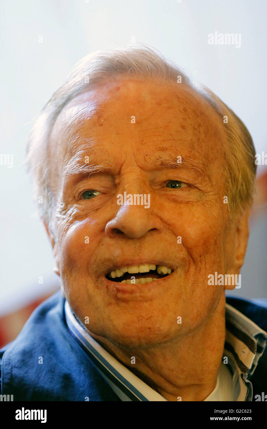 Franco zeffirelli director hi-res stock photography and images - Alamy