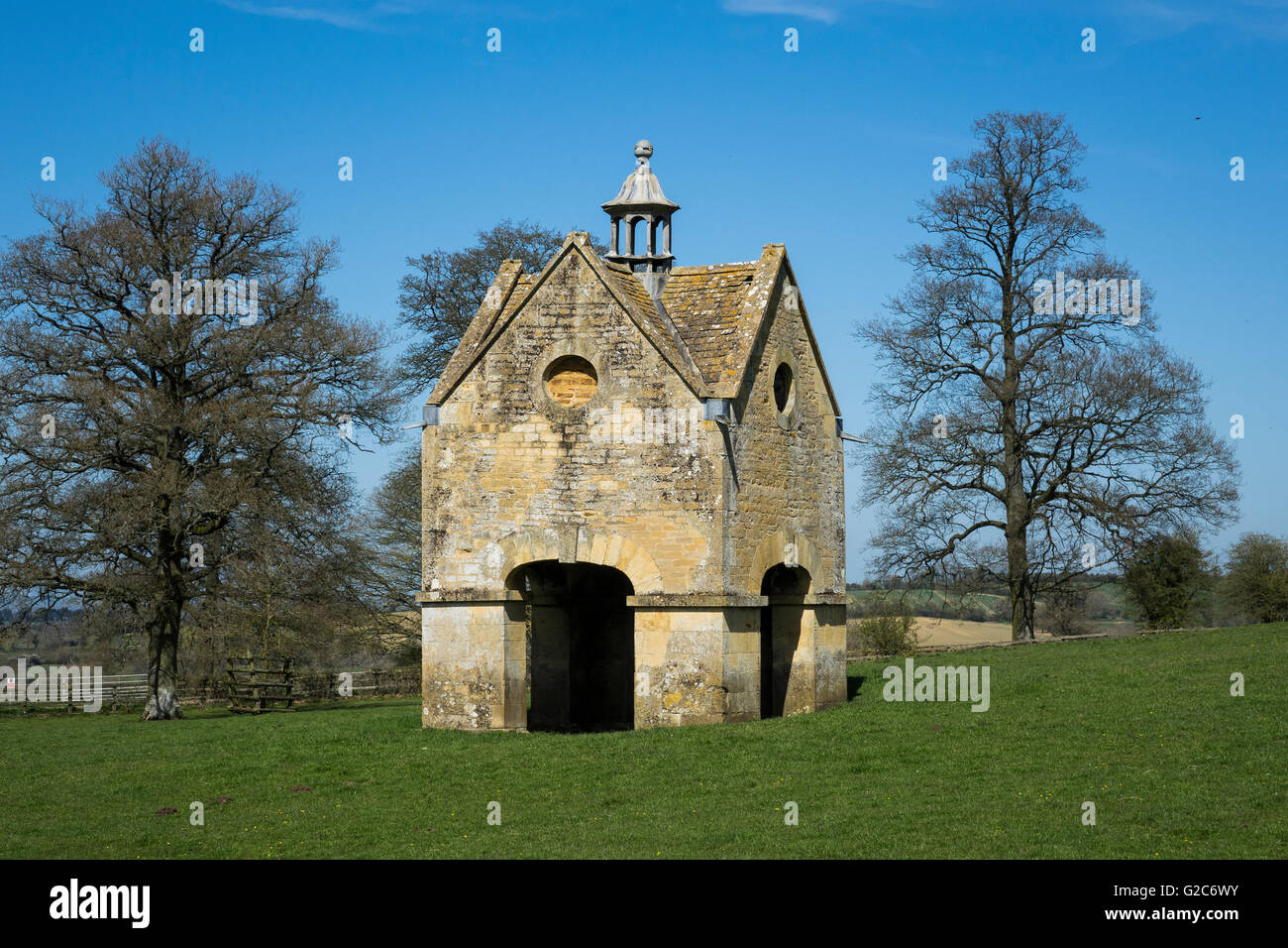 England, Oxfordshire, Chastleton House, Dovecote Stock Photo - Alamy
