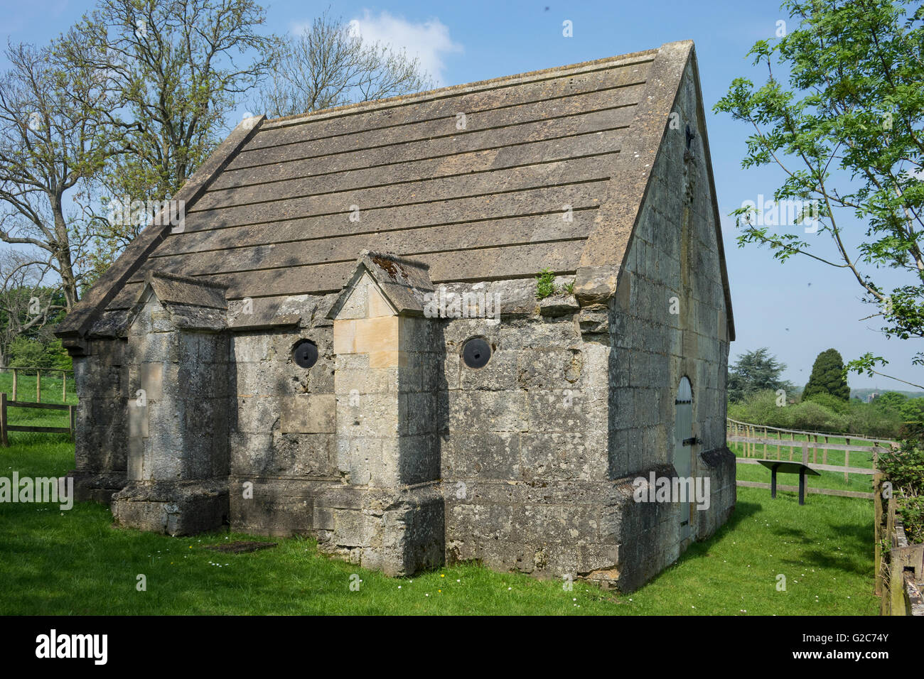 Conduit house hi-res stock photography and images - Alamy