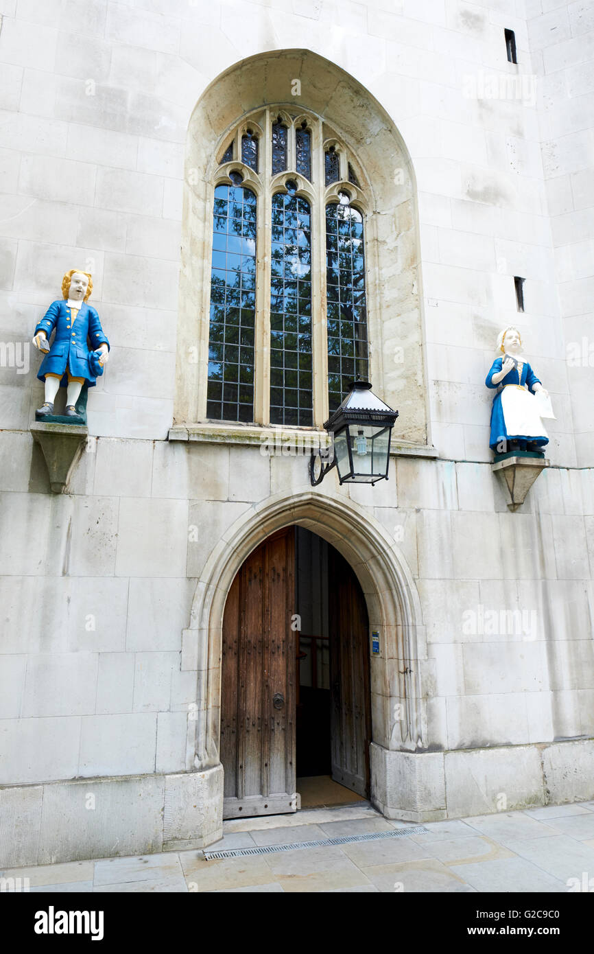 St andrew holborn hi-res stock photography and images - Alamy