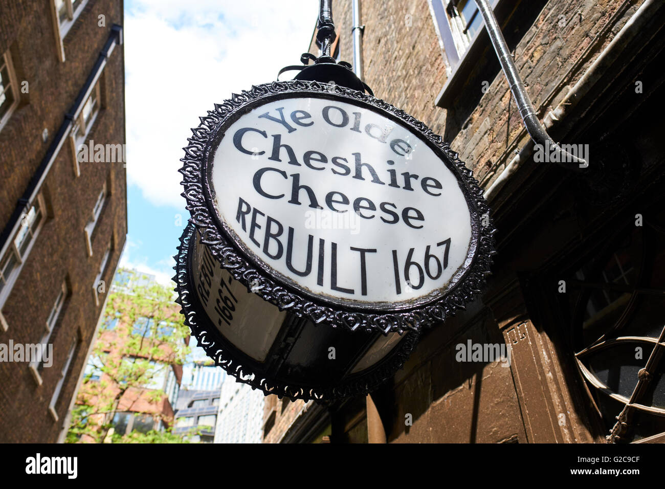 Ye Olde Cheshire Cheese Public House Fleet Street London UK Stock Photo ...