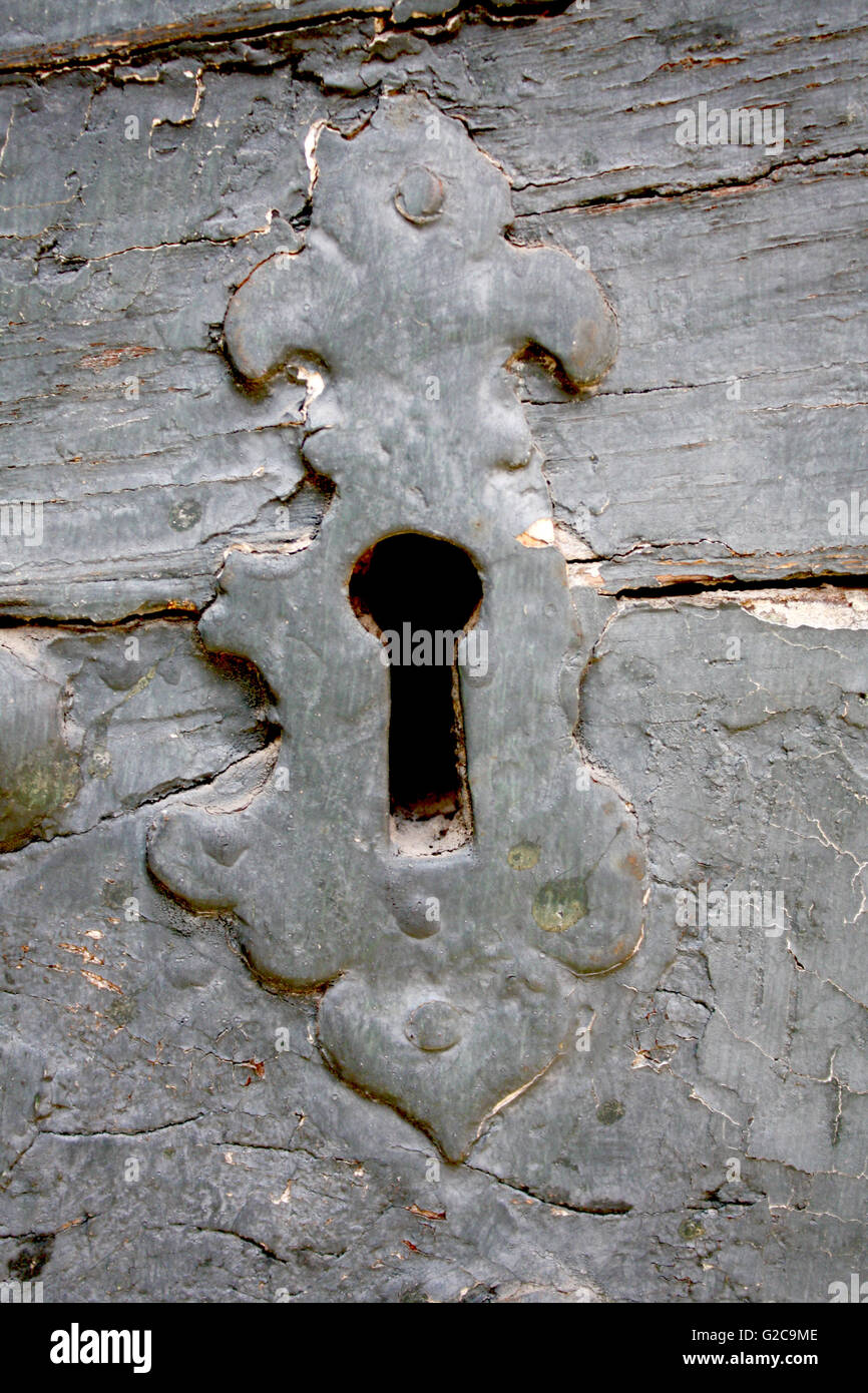 Antique keyhole weathered and broken Stock Photo - Alamy