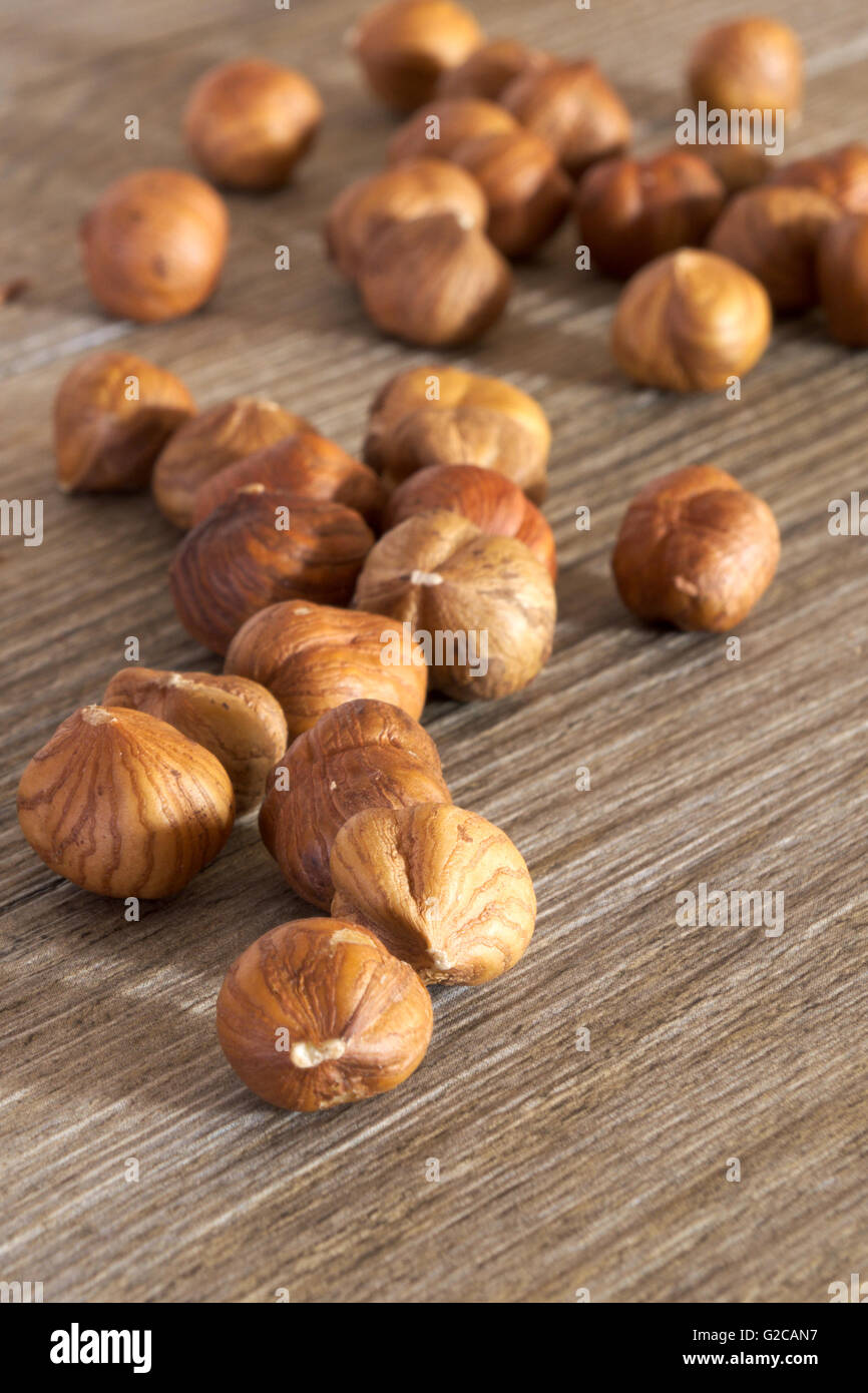 Milk chocolate whole hazelnuts hi-res stock photography and images - Alamy