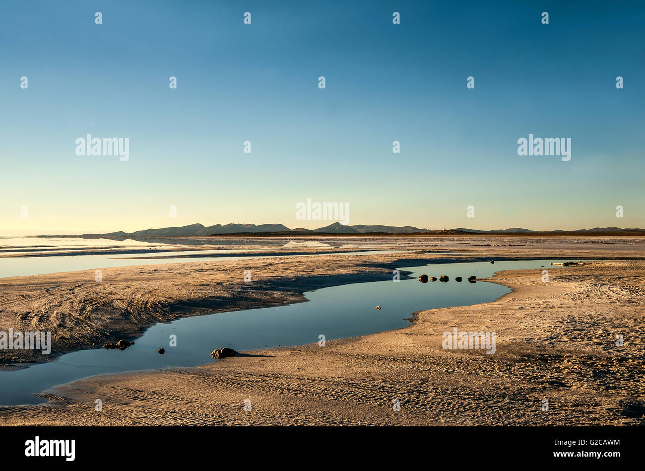 Salt lake - Salar de Uyuni in Bolivia Stock Photo - Alamy