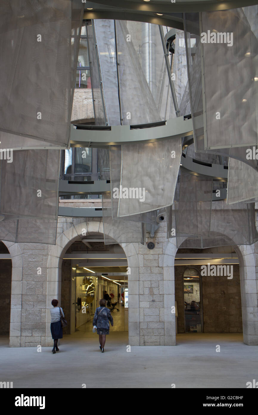 "Les Docks" shopping center in Marseilles Stock Photo - Alamy