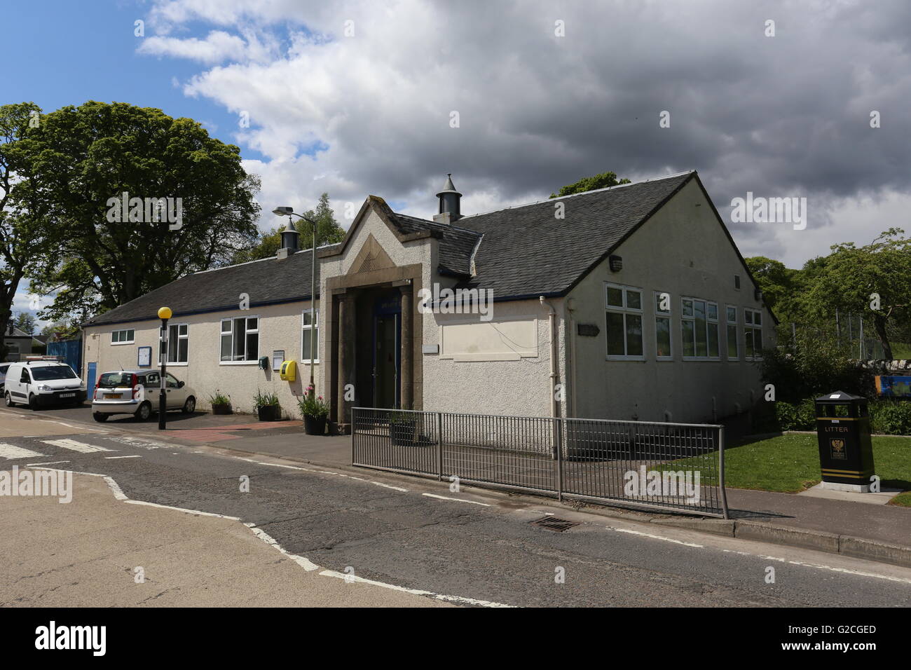 Exterior braco village hall scotland hi-res stock photography and ...