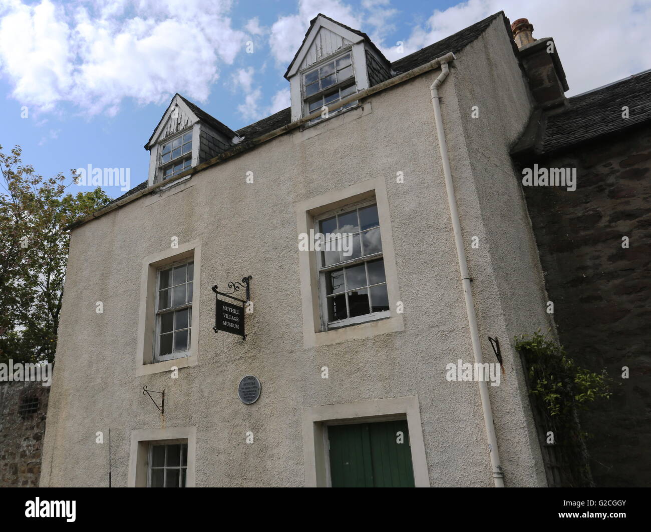 Muthill village hi-res stock photography and images - Alamy