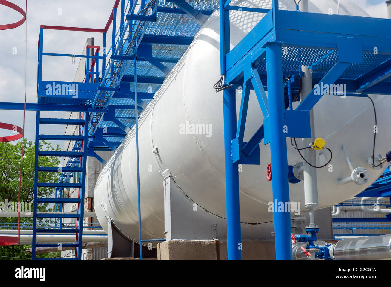 Oil tanks at the gas processing plant Stock Photo - Alamy