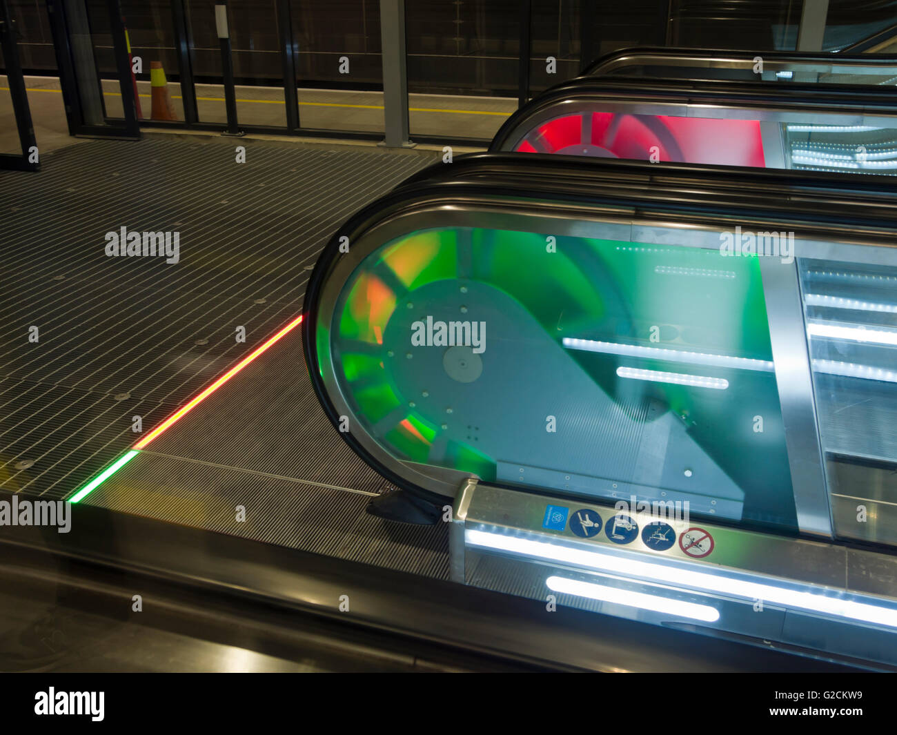Subway station loren hi-res stock photography and images - Alamy