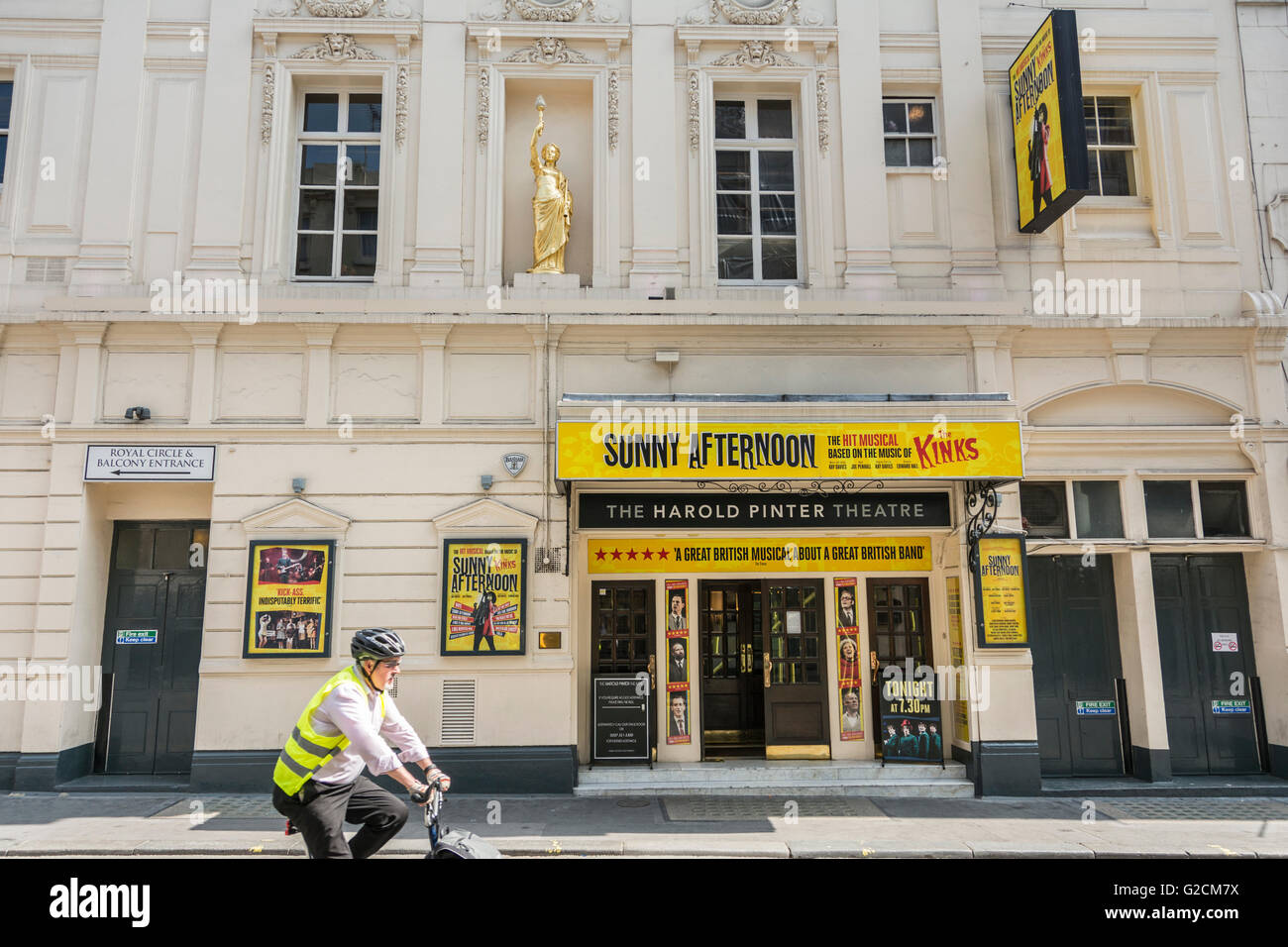 Sunny afternoon the kinks hi-res stock photography and images - Alamy