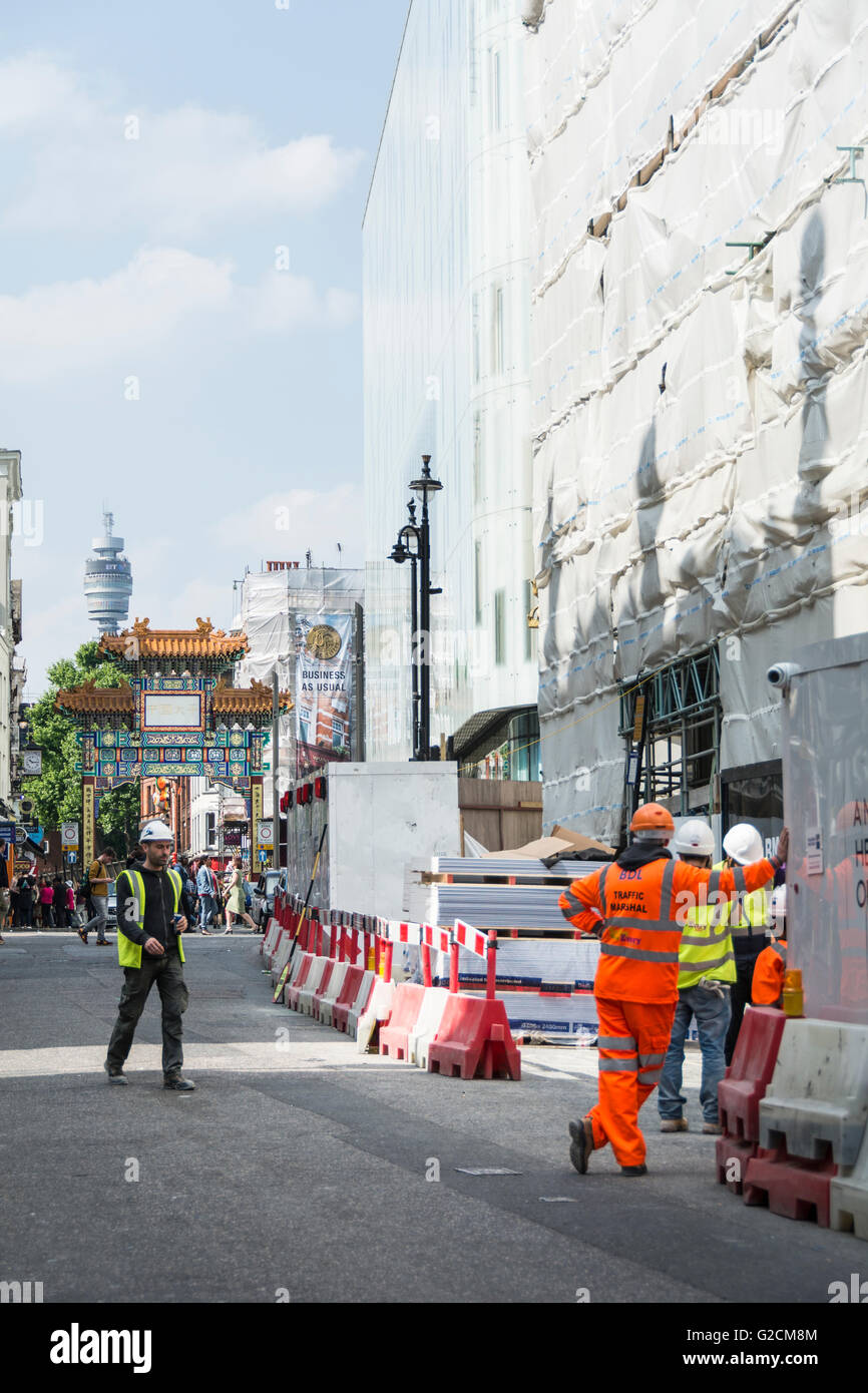 High street building work hi-res stock photography and images - Alamy