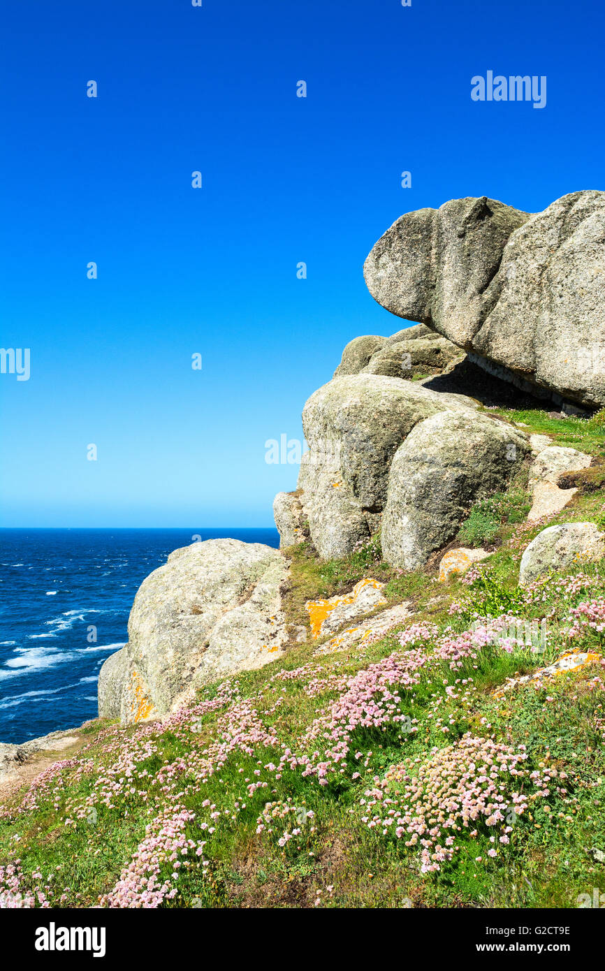 Granite cliffs hi-res stock photography and images - Alamy