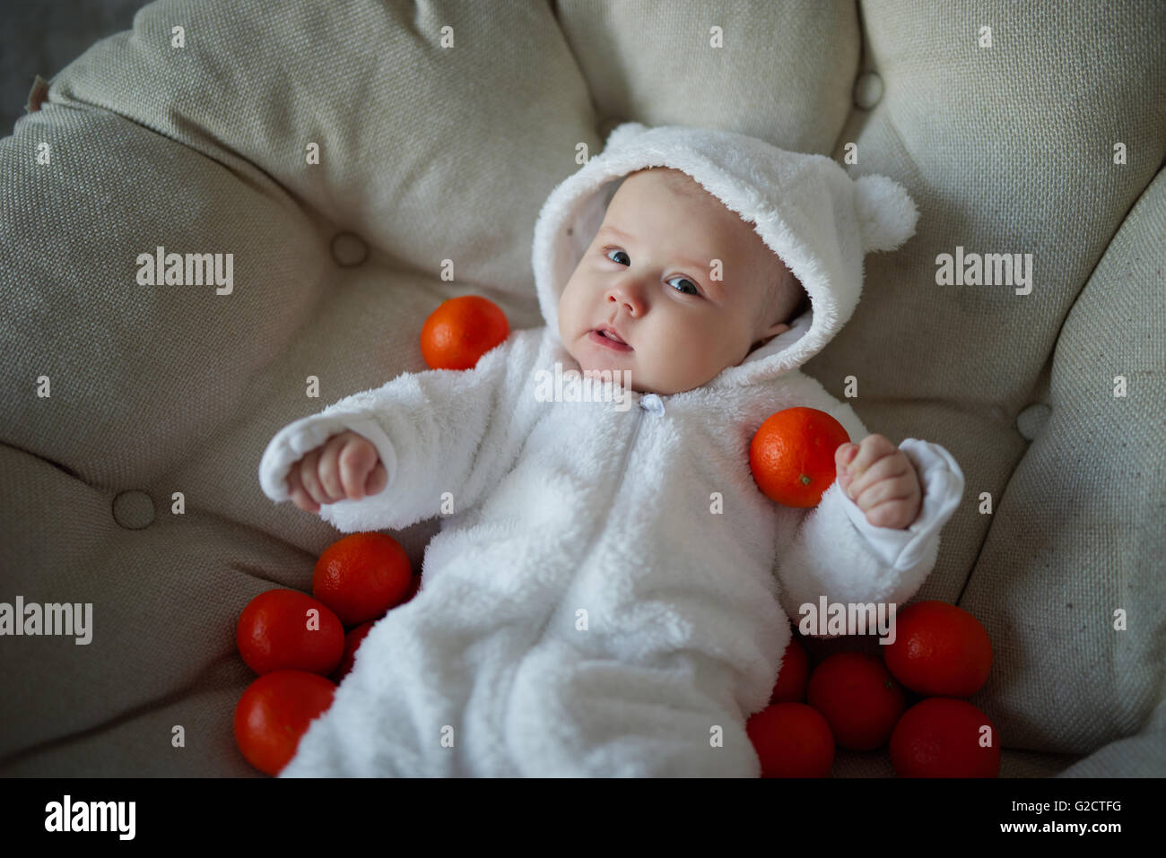 Baby citrus fruit hi-res stock photography and images - Alamy