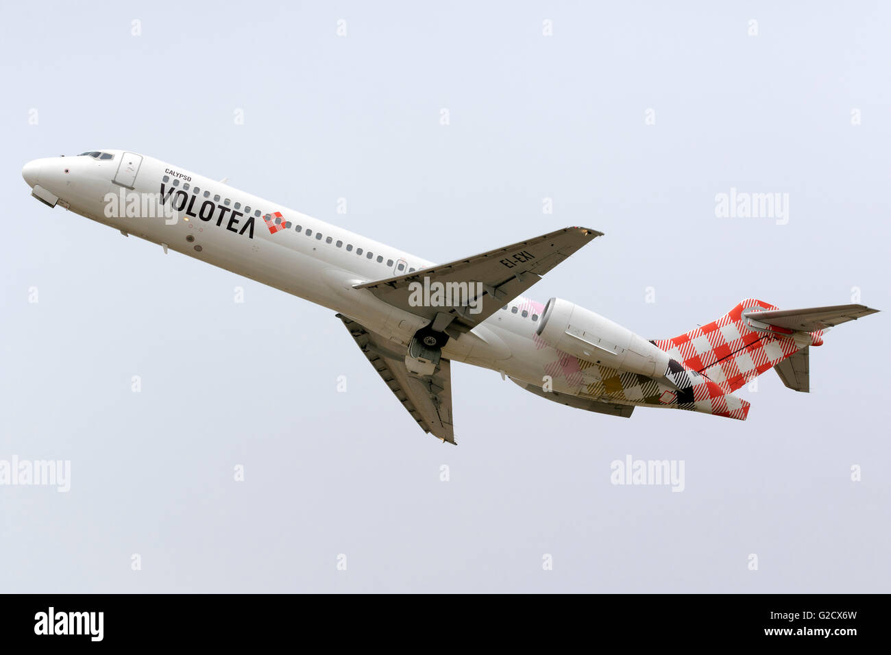 Volotea Boeing 717-2BL [EI-EXI] departing runway 13. The Boeing 717 is ...