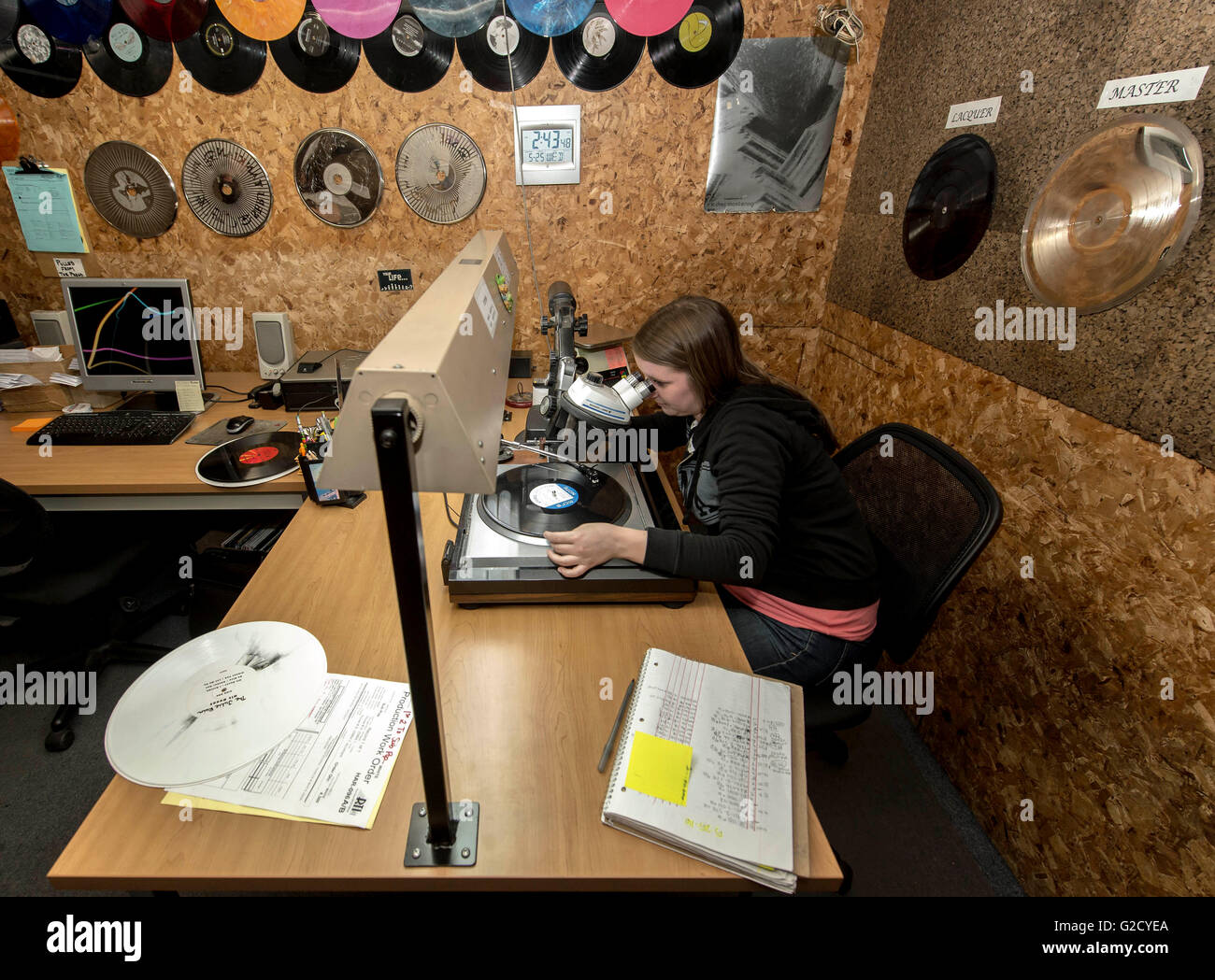 Camarillo, California, USA. 25th May, 2016. SARA CROLEY checks for ...