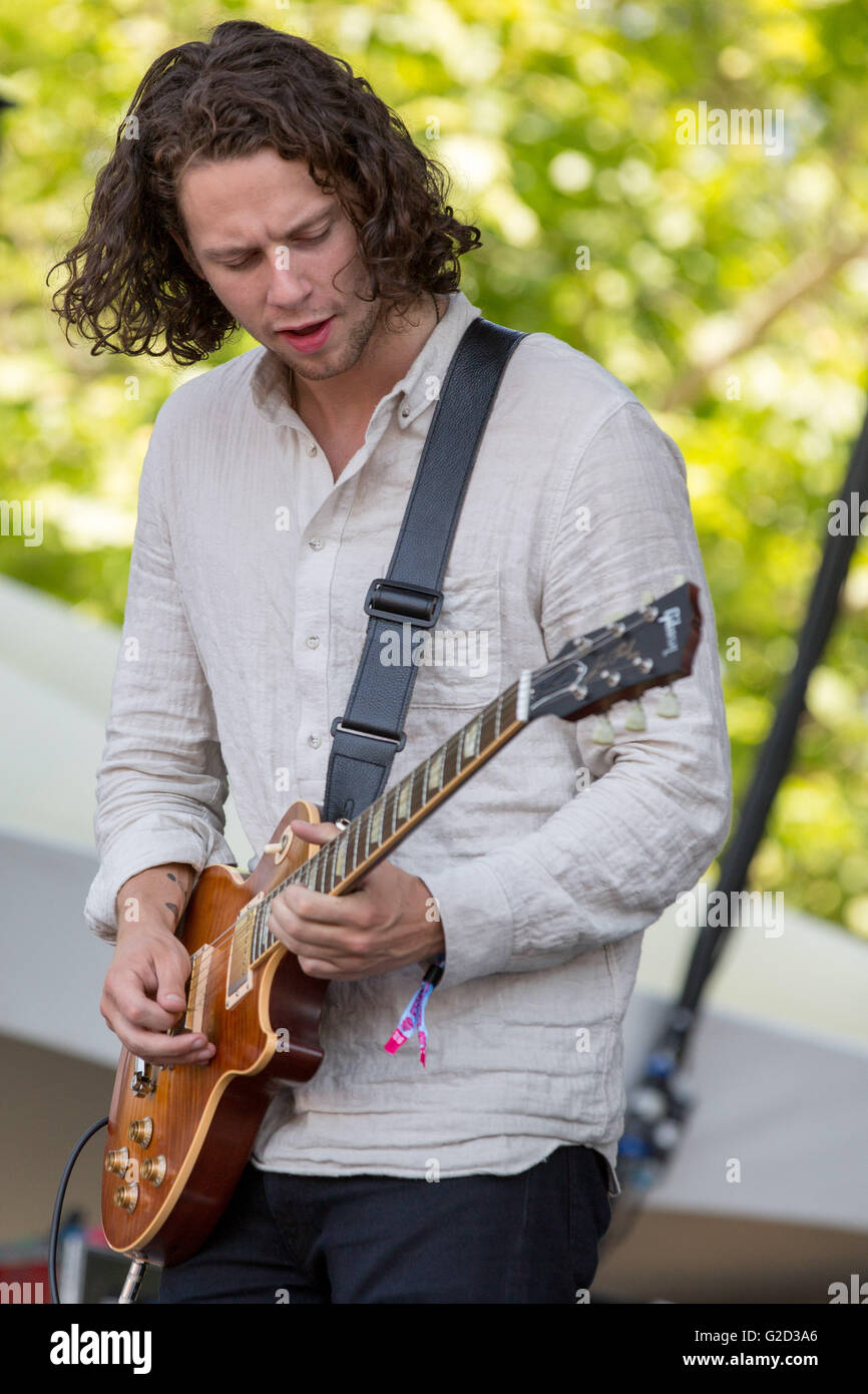 Napa, California, USA. 27th May, 2016. Guitarist RUBIN POLLOCK of Kaleo ...