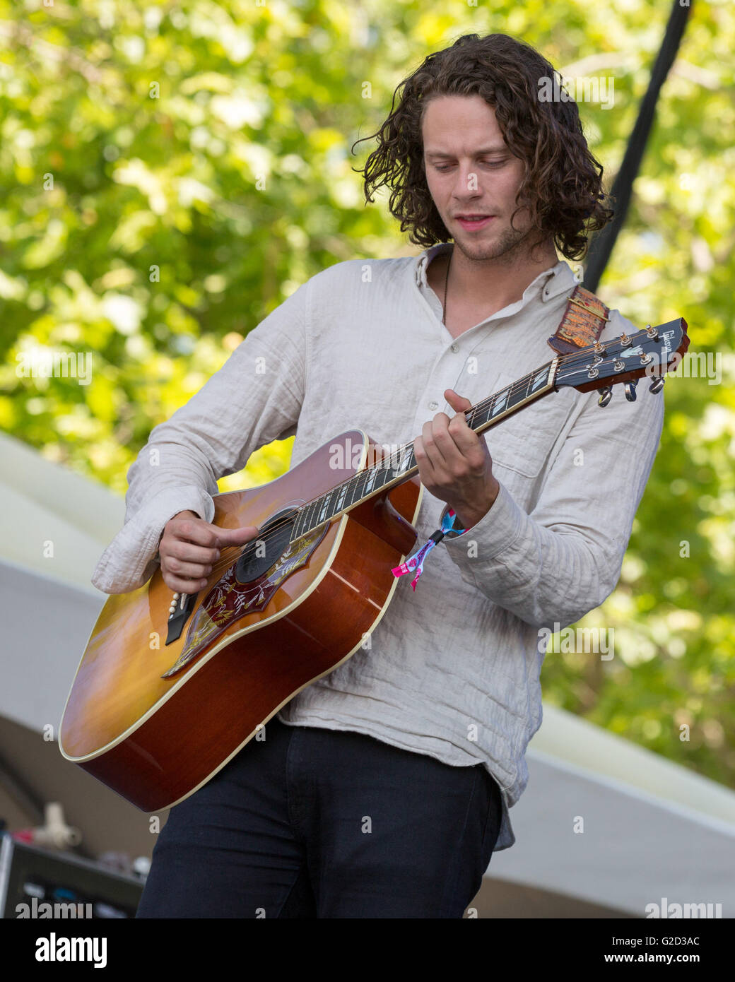 Napa, California, USA. 27th May, 2016. Guitarist RUBIN POLLOCK of Kaleo ...
