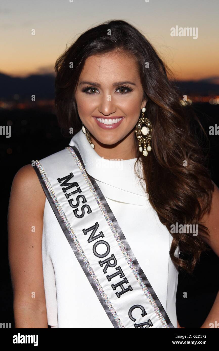 Welcome north carolina red hi-res stock photography and images - Alamy