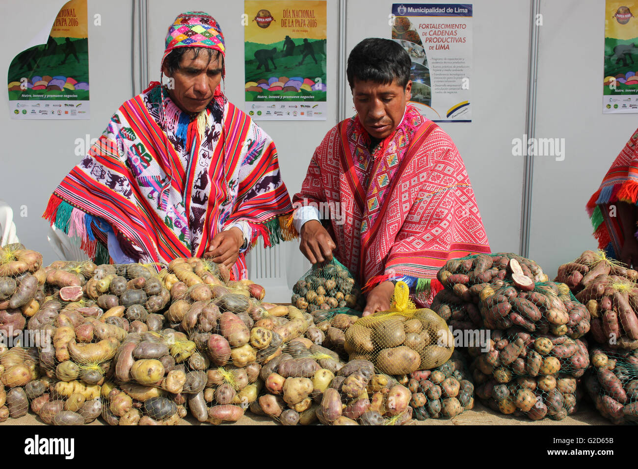 Lima, Peru. 27th May, 2016. People participate in the VII Festival of ...