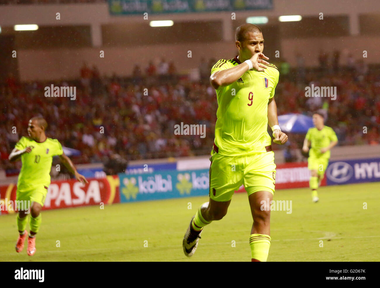 Salomon rondon celebrates scoring hi-res stock photography and images ...
