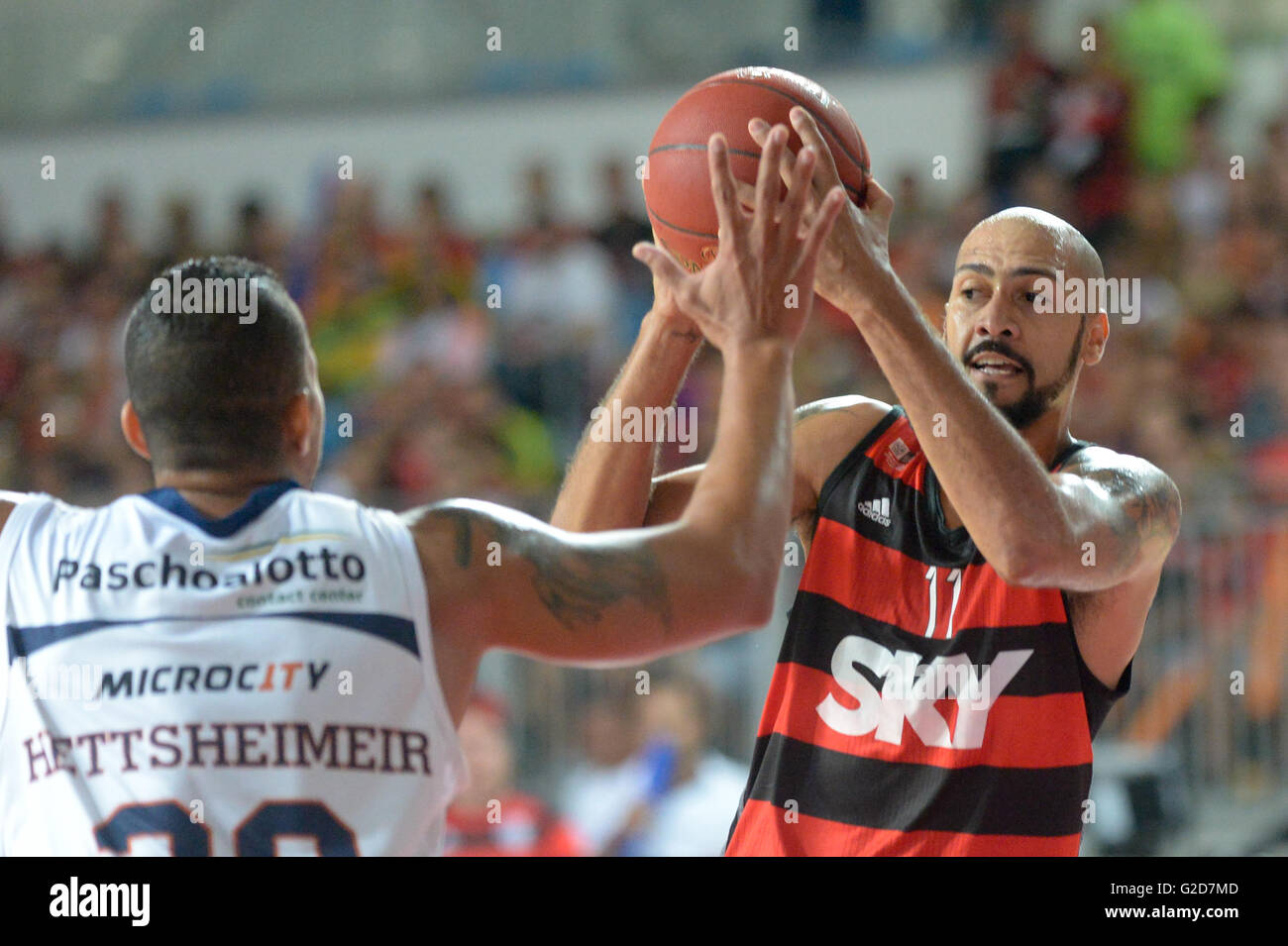 RIO DE JANEIRO, Brazil - 28/05/2016: FLAMINGO X BAURU - Marquinhos and ...