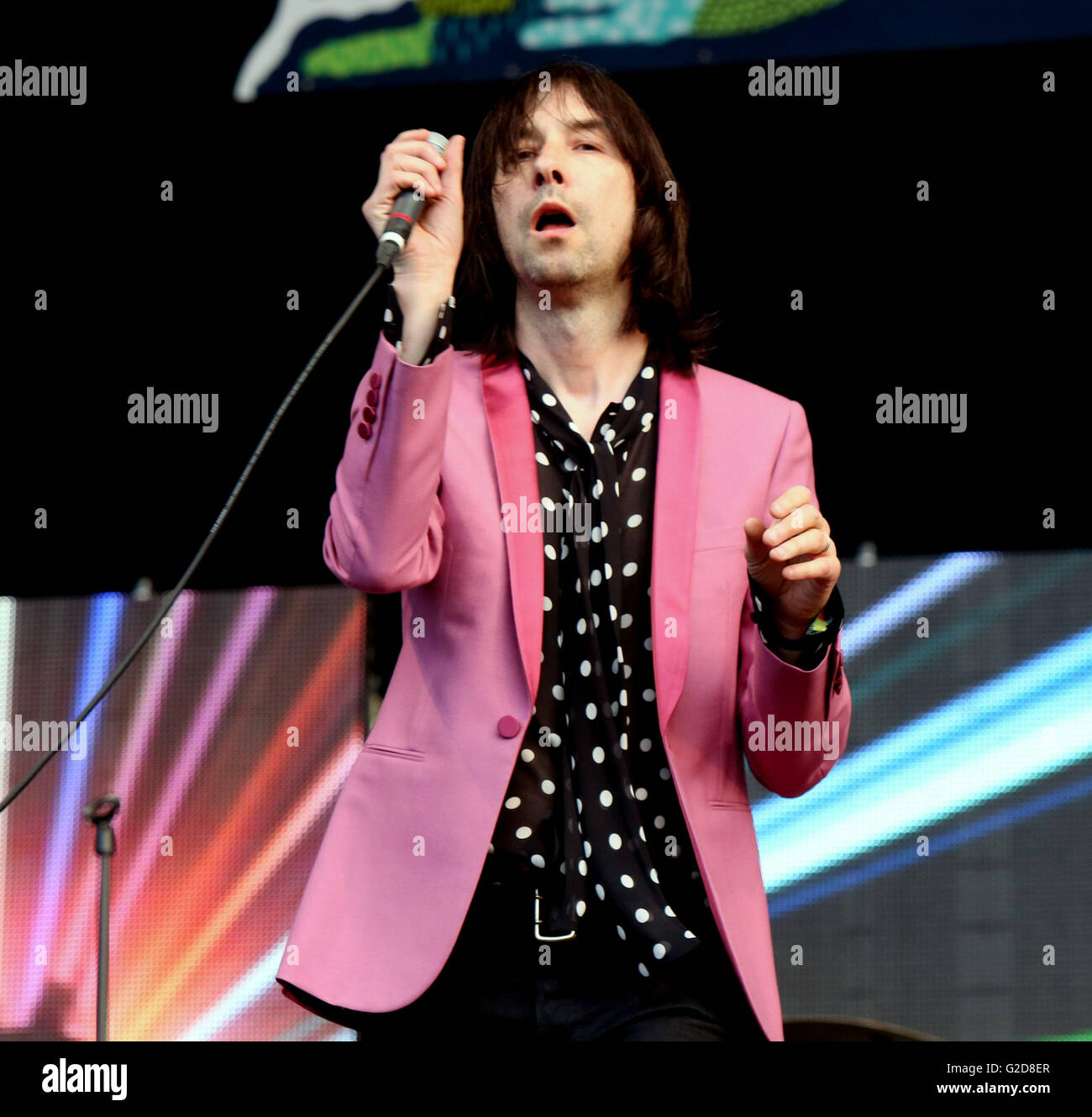 Bobby gillespie primal scream 1982 hi-res stock photography and images ...