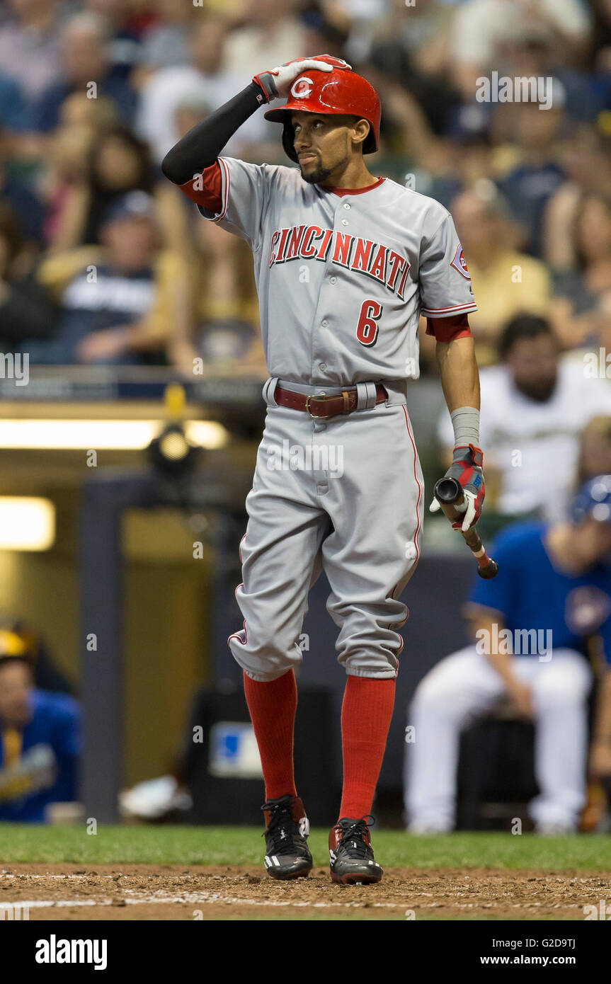 Milwaukee, WI, USA. 27th May, 2016. Cincinnati Reds center fielder ...