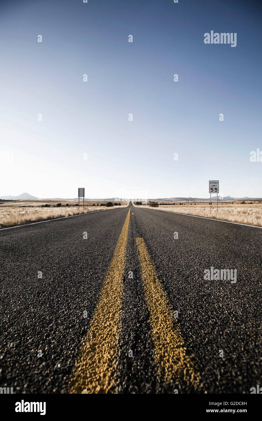 Desert highway low angle hi-res stock photography and images - Alamy