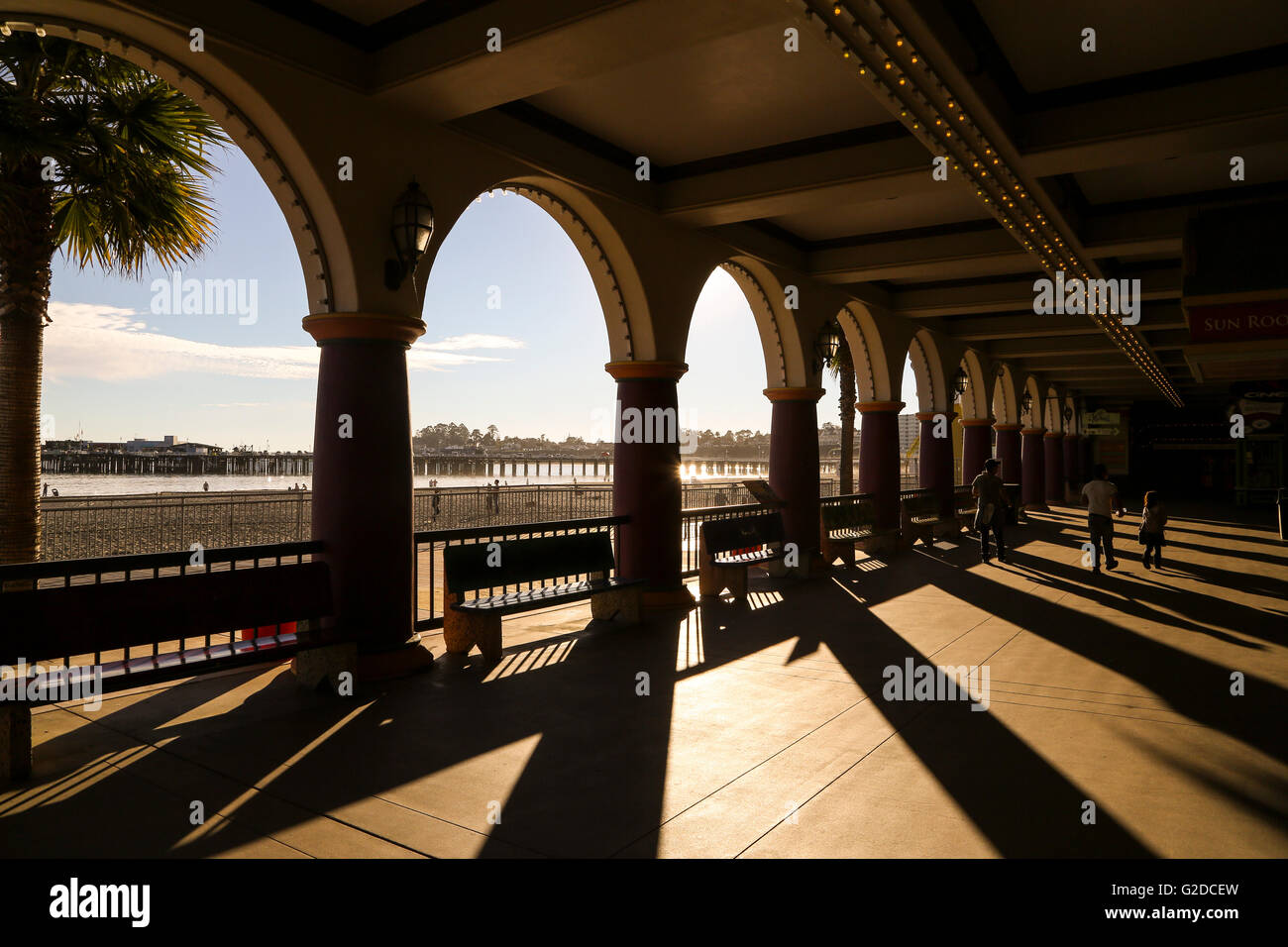 Long beach california pier hi-res stock photography and images - Alamy