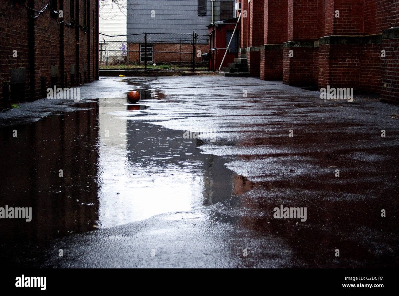 Empty parking lot in new york hi-res stock photography and images - Alamy