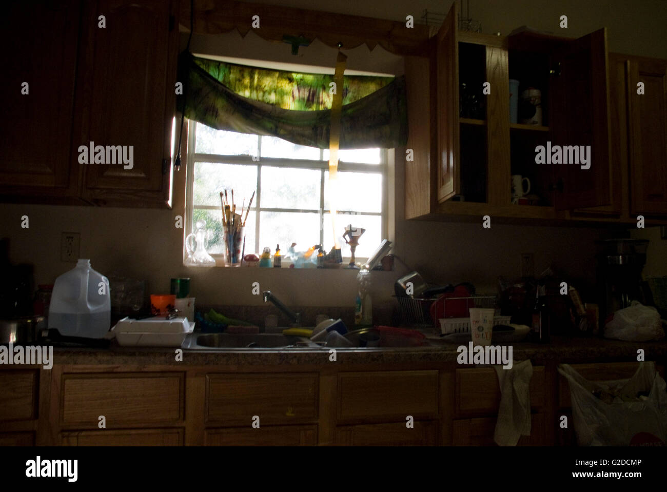 Dirty kitchen hi-res stock photography and images - Alamy