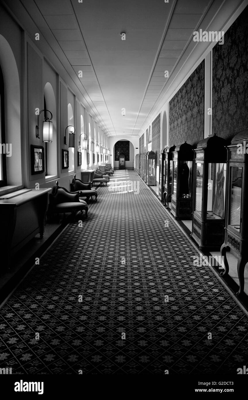 Resort hotel Black and White Stock Photos & Images - Alamy