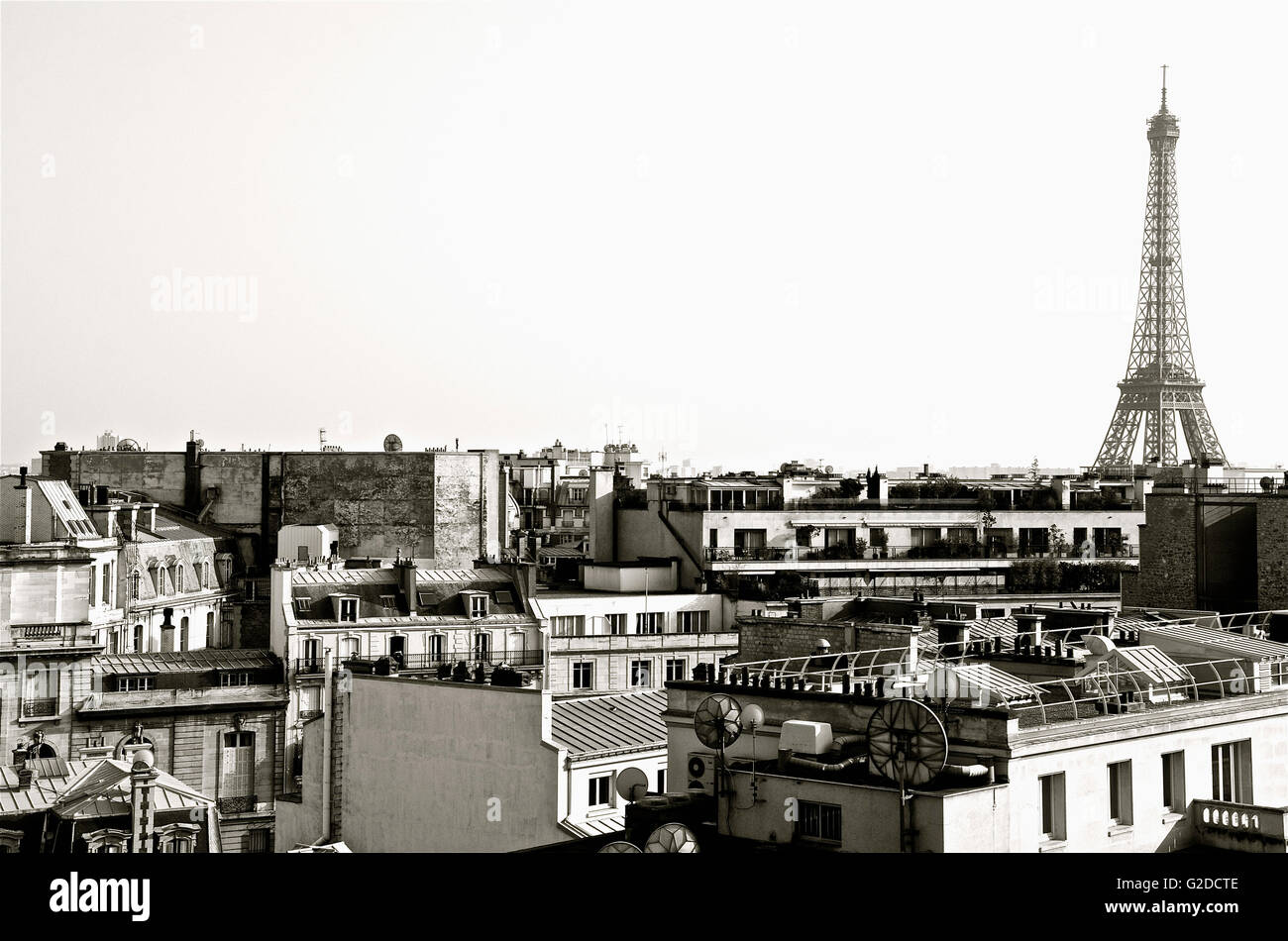 Paris rooftops silhouette hi-res stock photography and images - Alamy