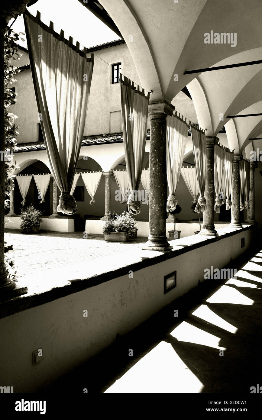 Perimeter structure hi-res stock photography and images - Alamy