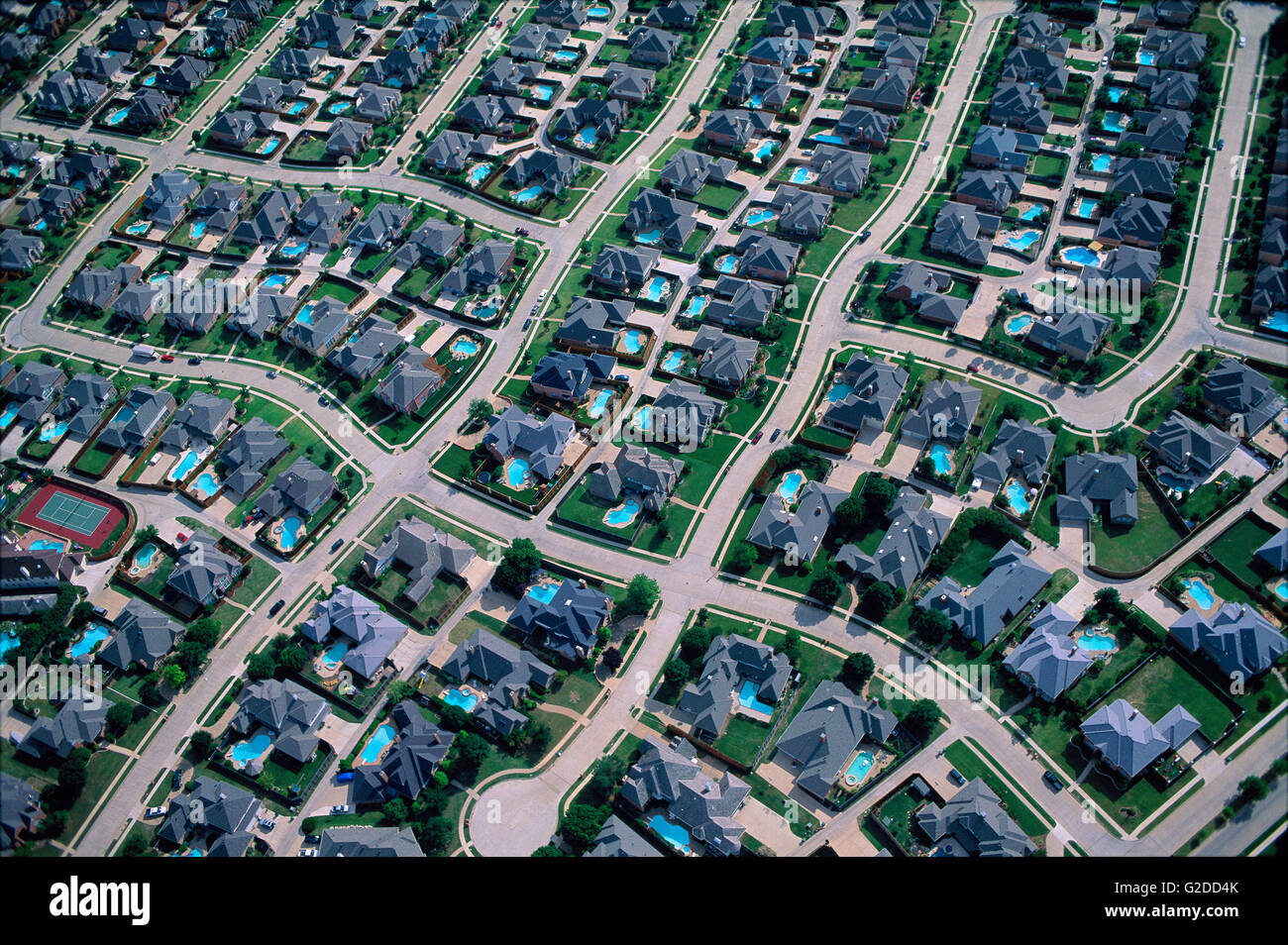 Suburban community hi-res stock photography and images - Alamy